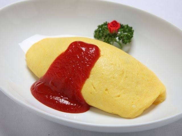 OMURICE ( omelet covered ketchup fried rice)│TOKYO travel TIPS