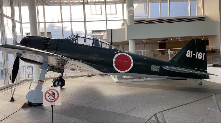 ZERO FIGHTER in YASUKUNI shrine│TOKYO travel TIPS