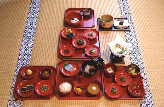 Tom cruise and associated Japanese temple