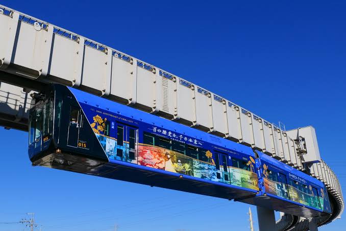 Shonan monorail, the roller coaster from the town to the beach!│TOKYO ...