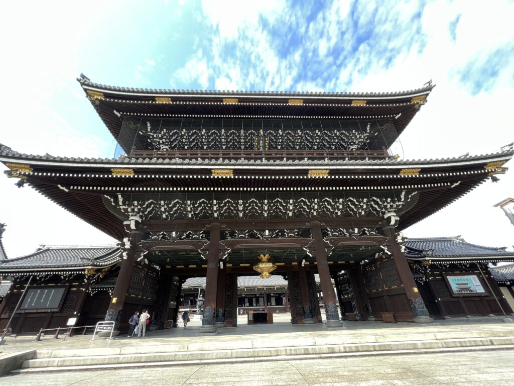 The biggest temple in Kyoto!