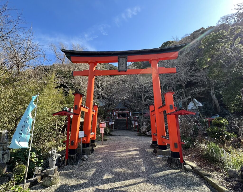 A spectacular view of Mt.Fuji, from the Kumomi Coast Matsuzaki town in ...