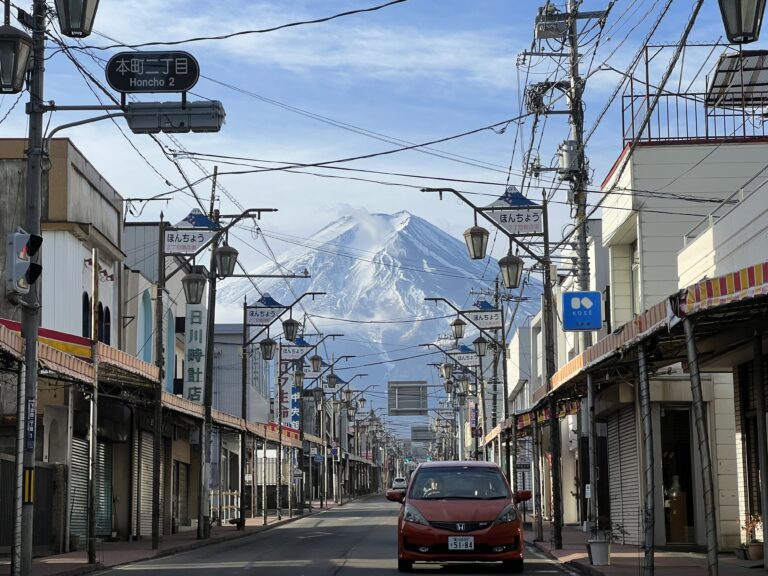 Mt.Fuji and retro shopping street!