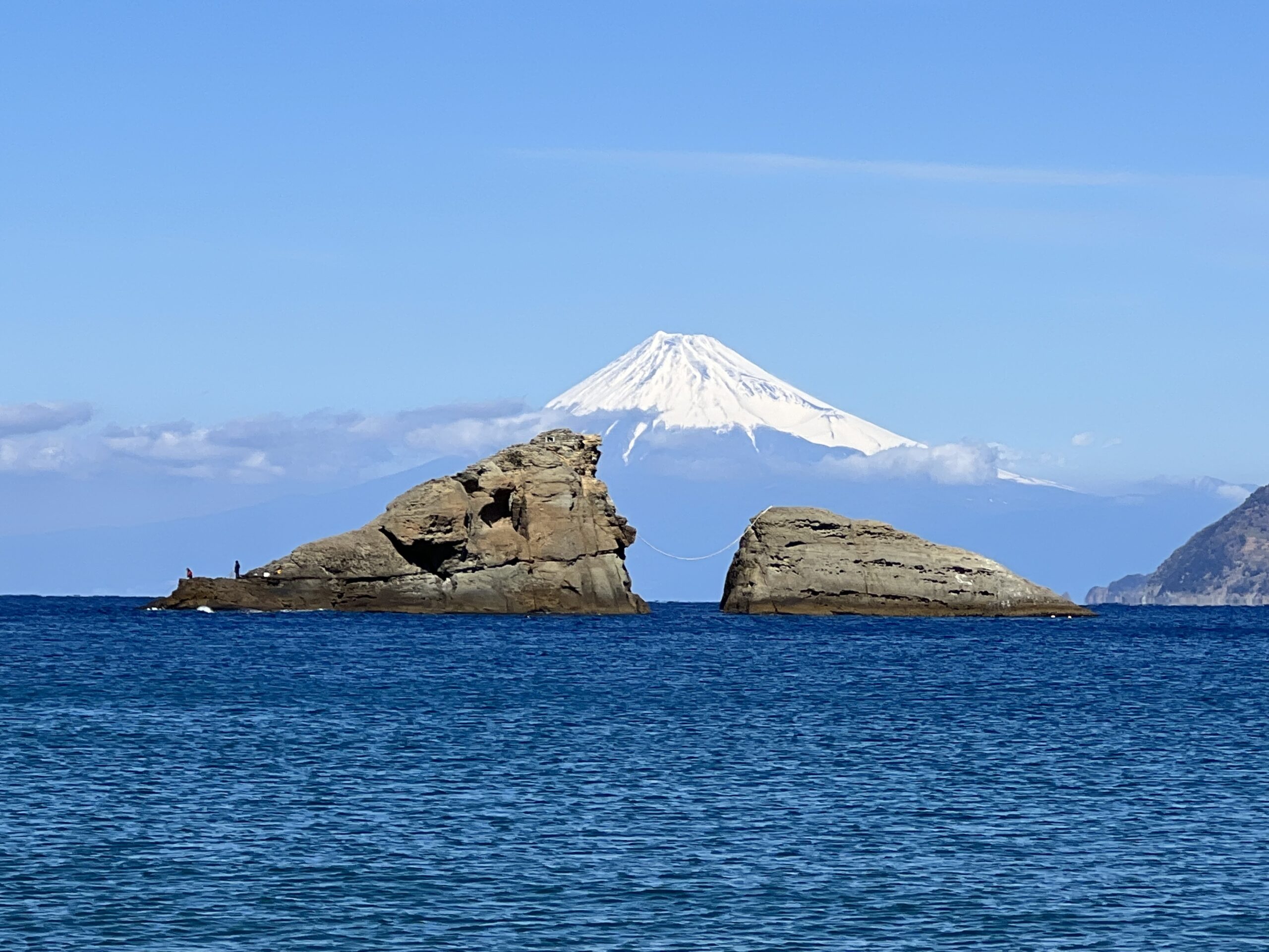 A spectacular view of Mt.Fuji, from the Kumomi Coast Matsuzaki town in ...