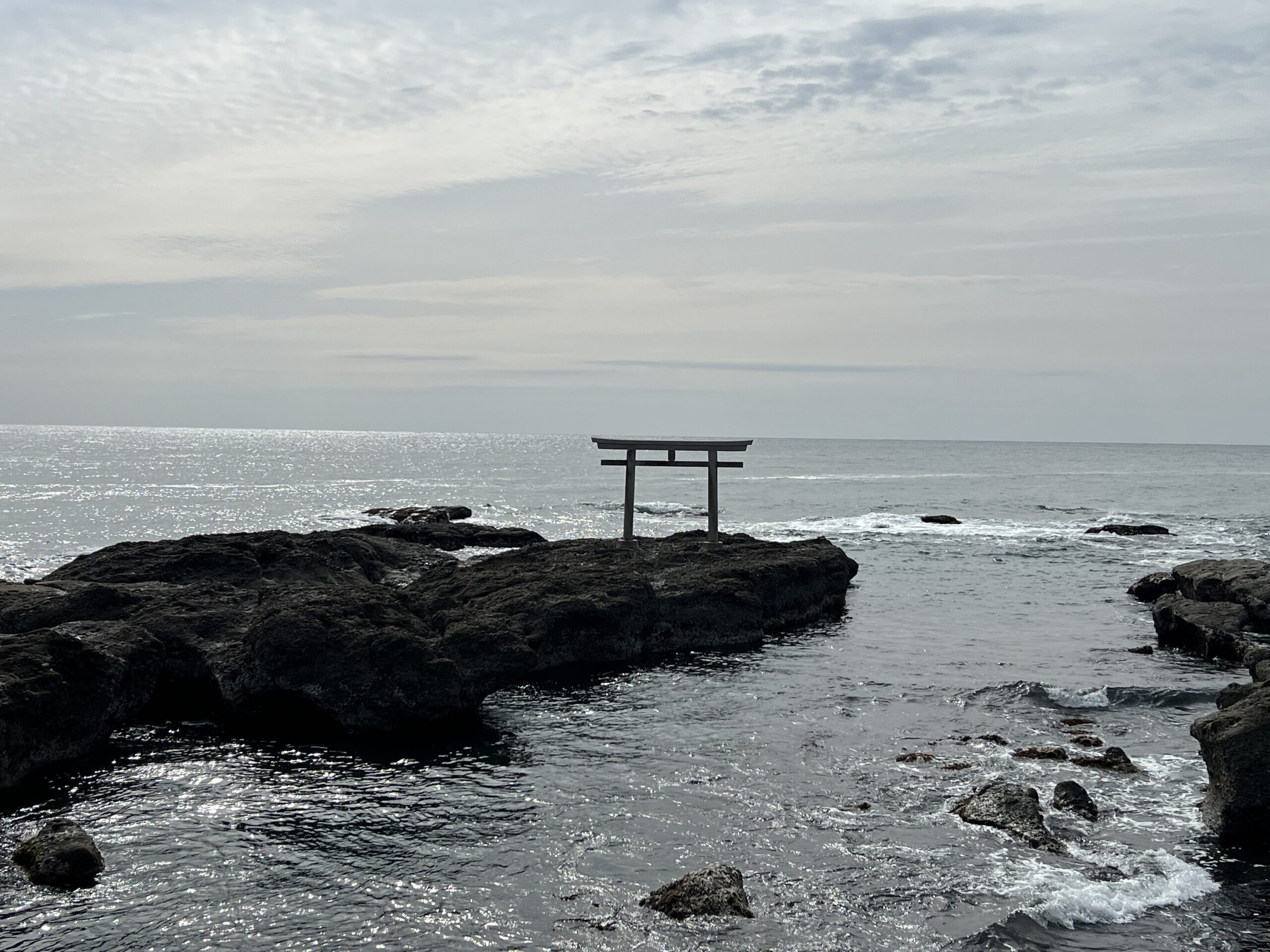 The Pacific Ocean and the Torii Gate, Oarai Isosaki Shrine!
