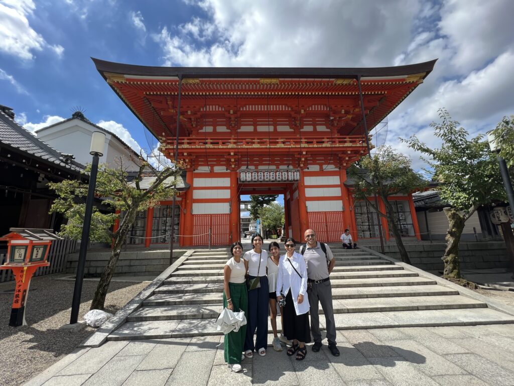 Kyoto 1-Day Tour, Kiyomizu,Yasaka Shrine, Fushimi Inari Shrine, Monkey ... Kyoto 1-Day Tour, Kiyomizu,Yasaka Shrine, Fushimi Inari Shrine, Monkey ...