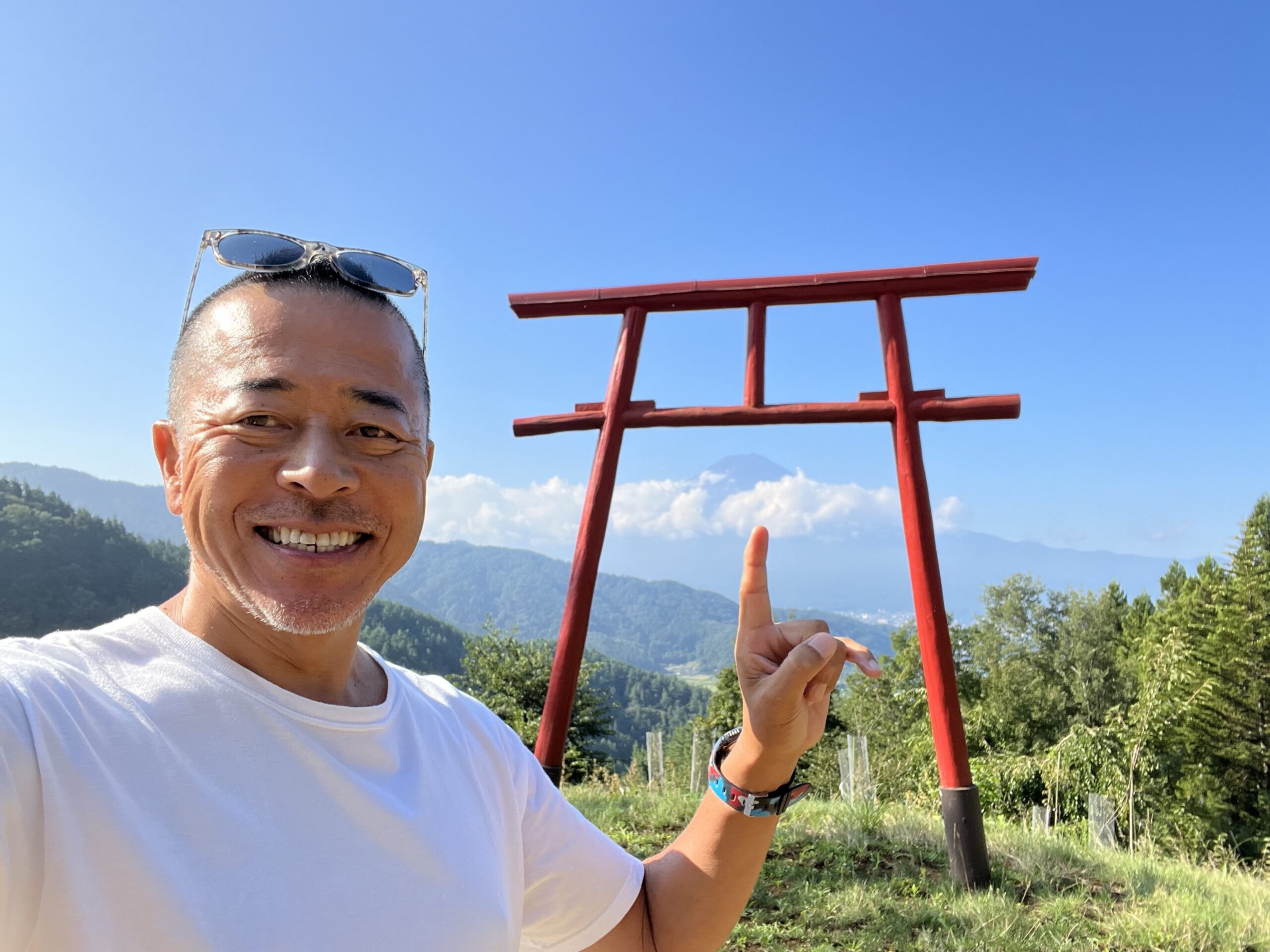 Tenku no Torii ( Torii in the sky) another beauty of Mt.Fuji!!