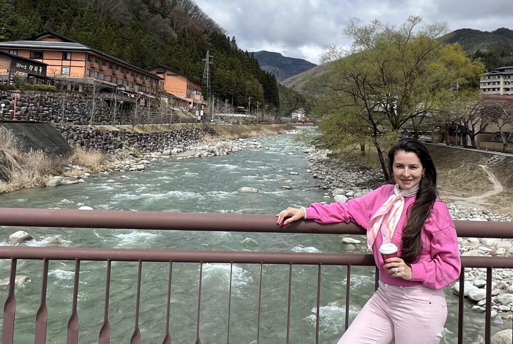 Joy of mountain area of Japan,Hirugami Onsen( hot spring), Tenryu Gorge ...