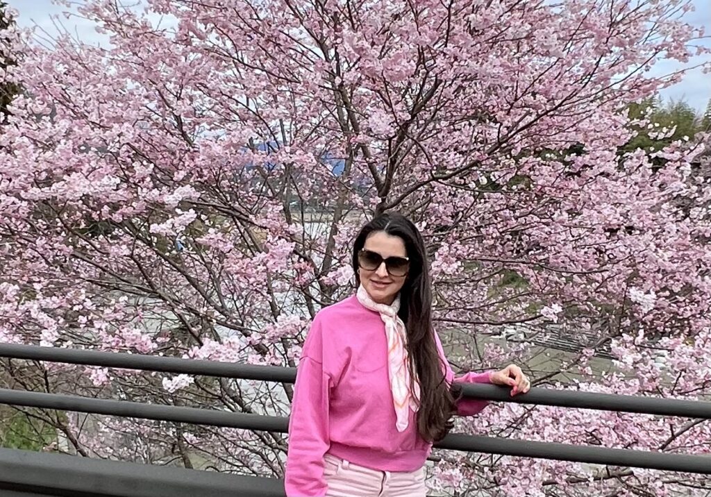 Joy of mountain area of Japan,Hirugami Onsen( hot spring), Tenryu Gorge ...