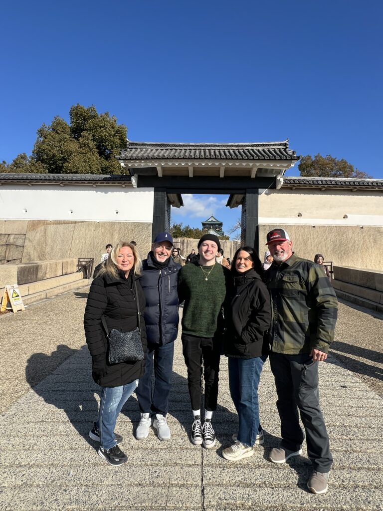 Osaka 1 day tour, Osaka castle, Castle tower, Samurai photos, Lunch ...