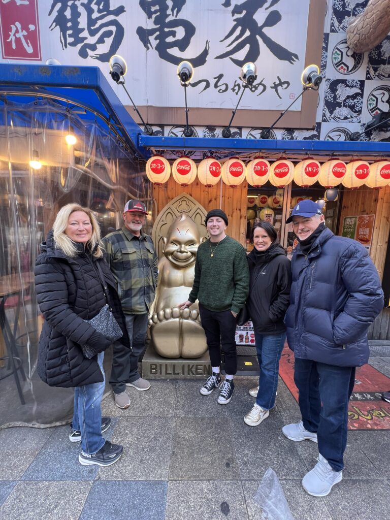 Osaka 1 day tour, Osaka castle, Castle tower, Samurai photos, Lunch ...